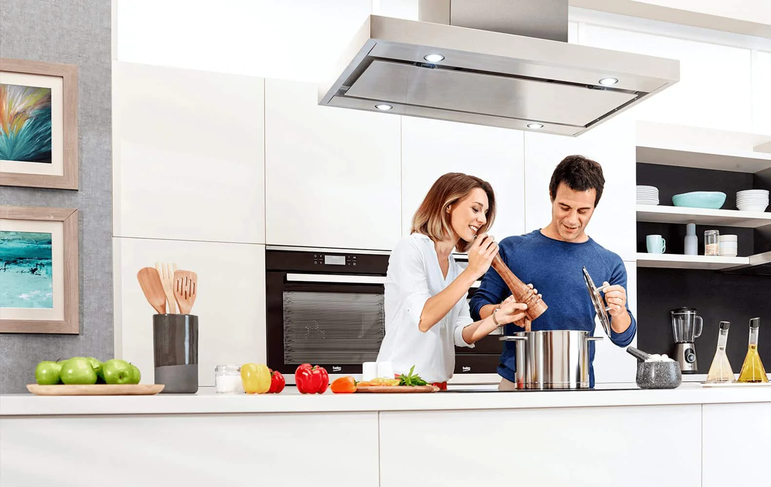Quiet but Powerful Built In Range Hoods